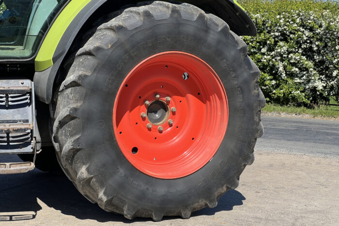 ARION 620 TRACTOR - Doubleday Group
