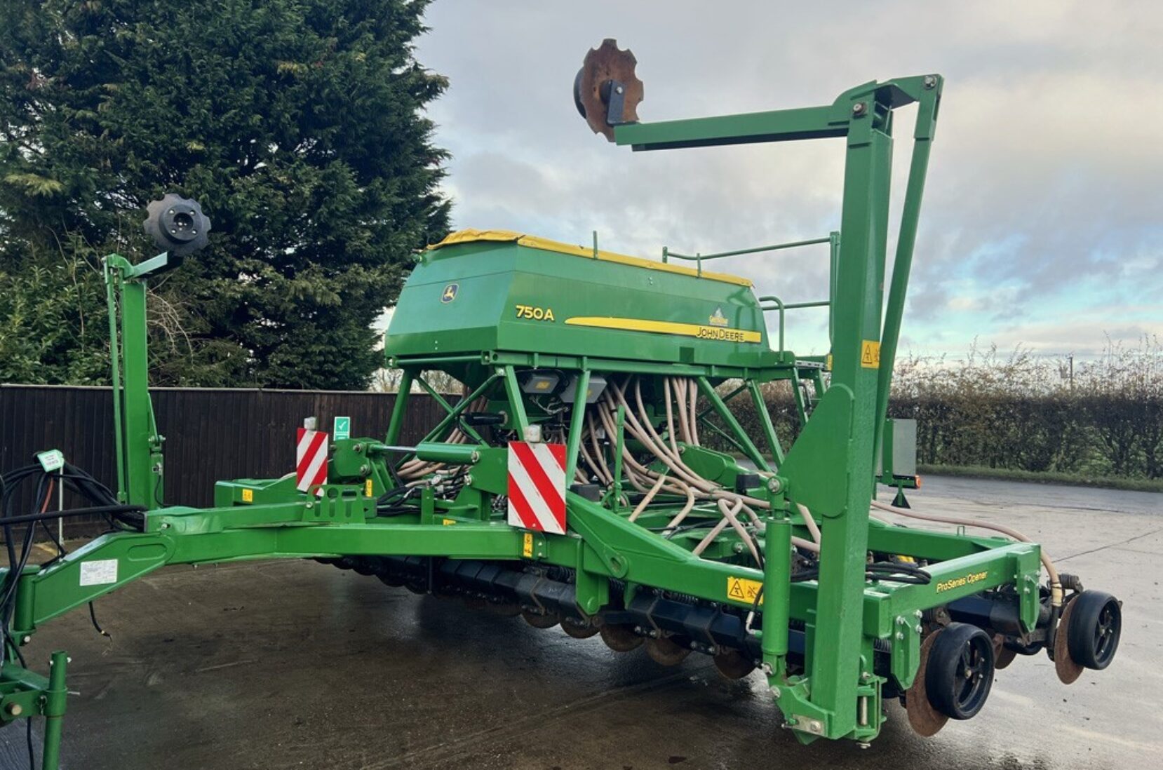 750A SEED DRILL - Doubleday Group