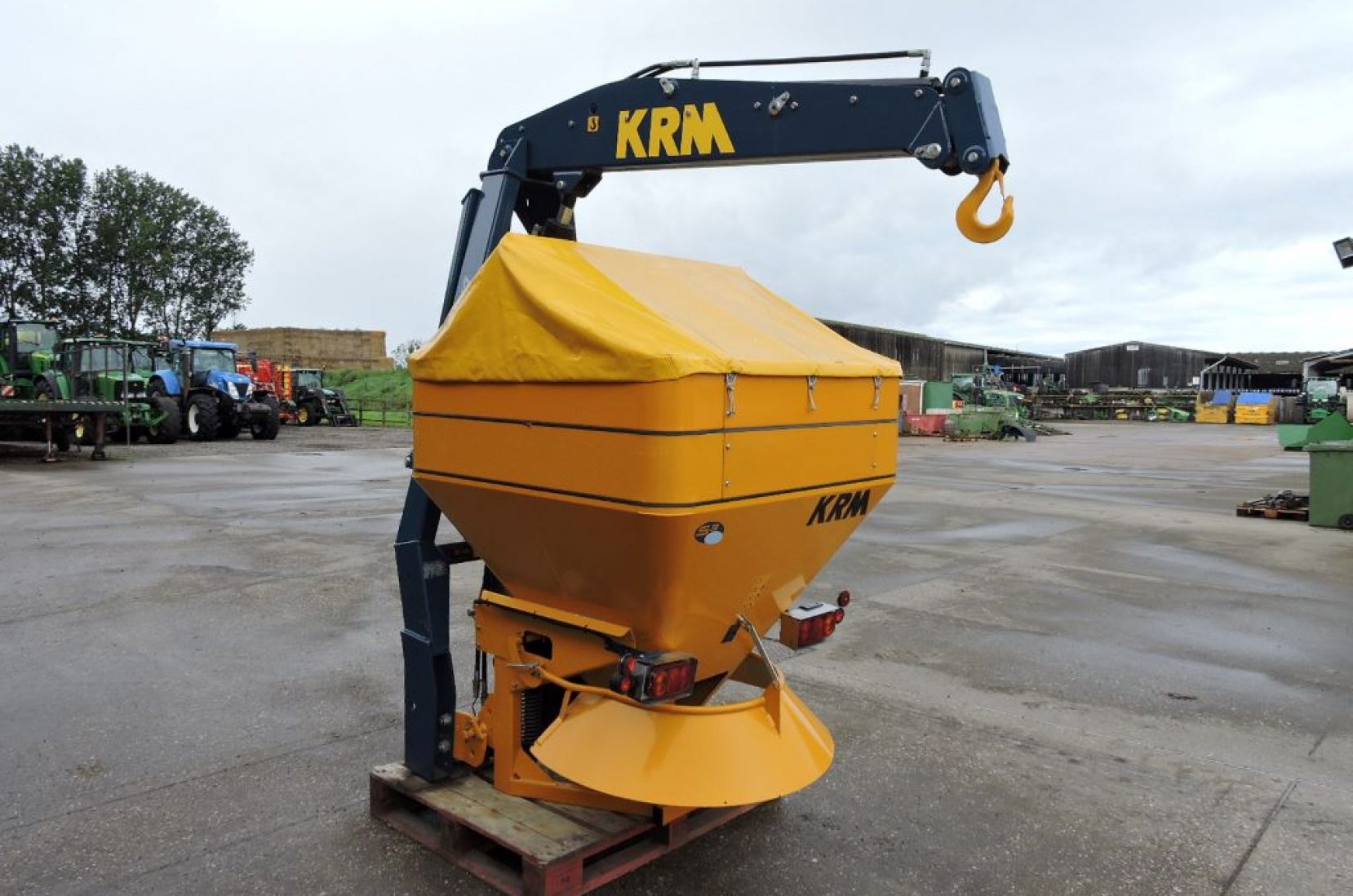 S3 SPREADER - Doubleday Group