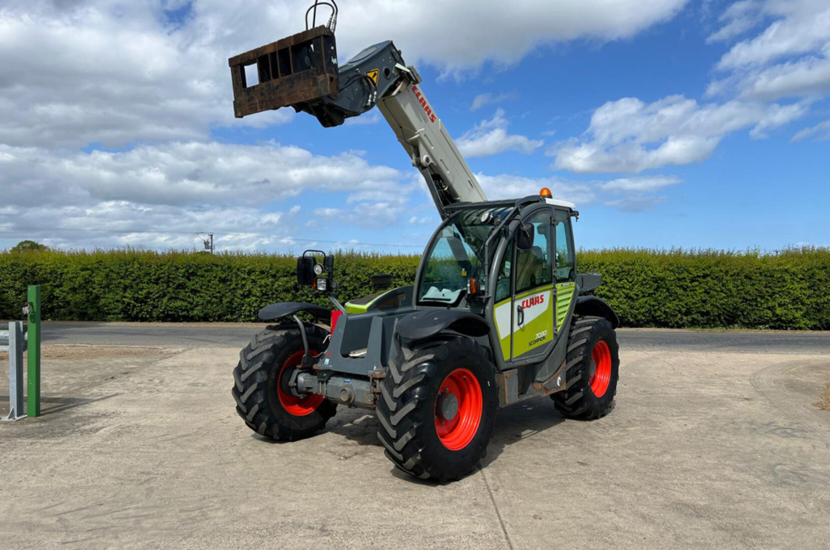 7030 SCORPION TELEHANDLER - Doubleday Group
